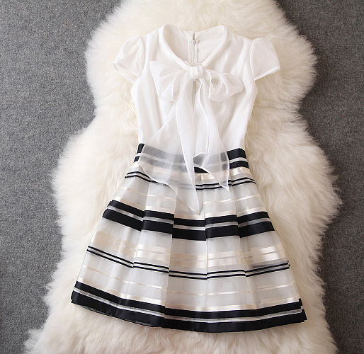 Fashion Contrast Color Bow Striped Dress on Luulla